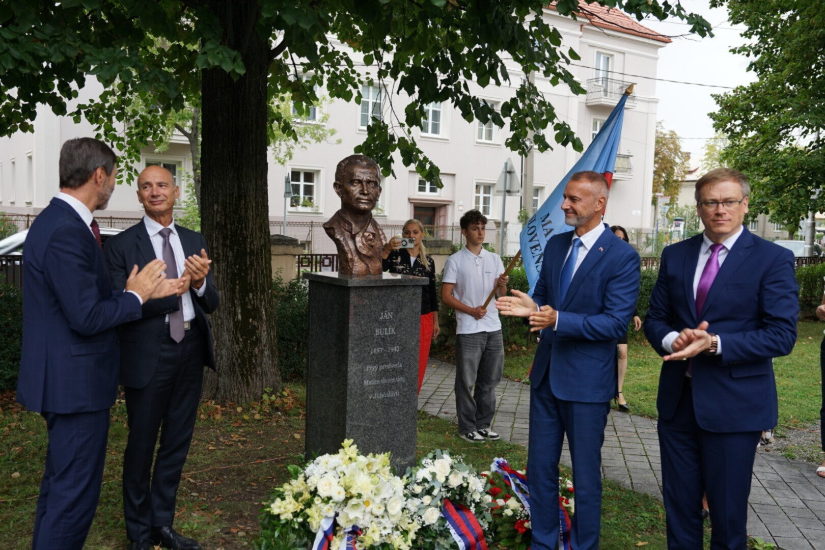 V Martine odhalili bustu významného krajana Jána BULÍKA – SNN